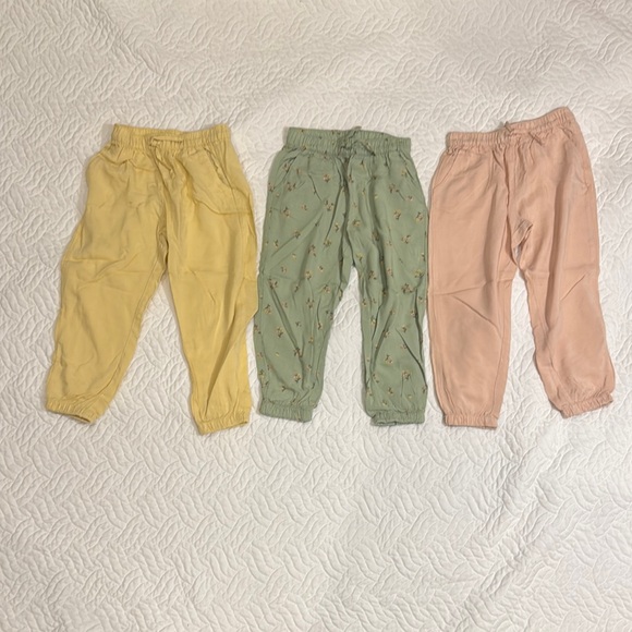 H&M | Bottoms | Kids Pastel 3 Pack Jogger Pants Set | Poshmark